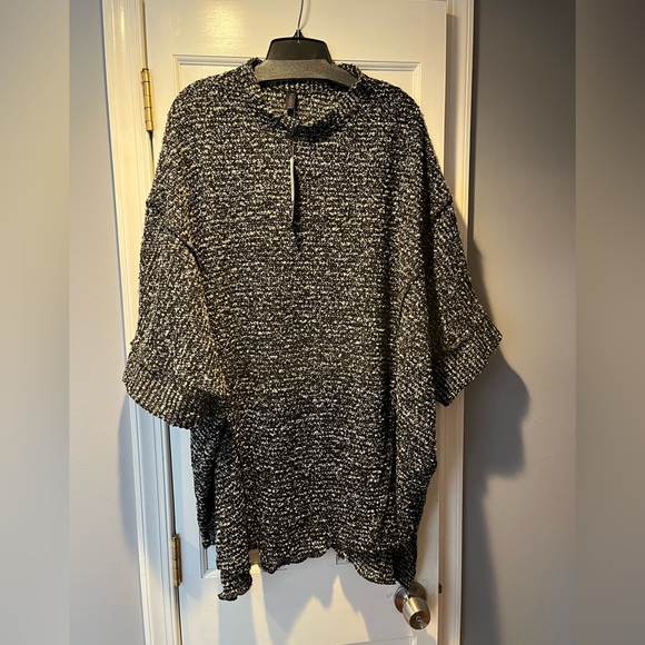 Bellinky | Sweaters | Nwt Bellinky Blackwhite Poncho Sweater Os | Poshmark